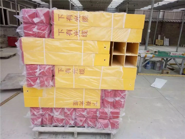 Customized Design Frp Pile Fiberglass Utility Electric Marker Post ...