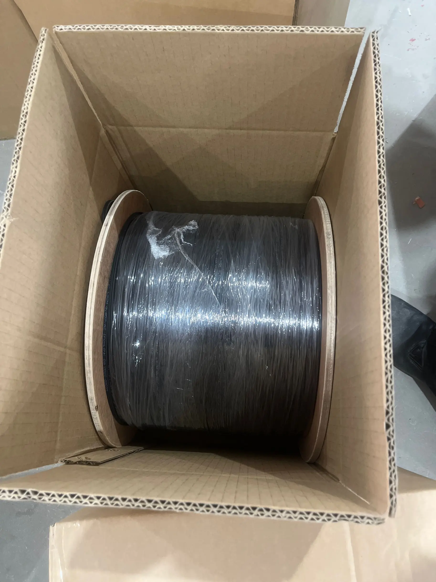 Self Supporting Ftth Drop Cable Overhead Outdoor Steel Wire Bobinas ...