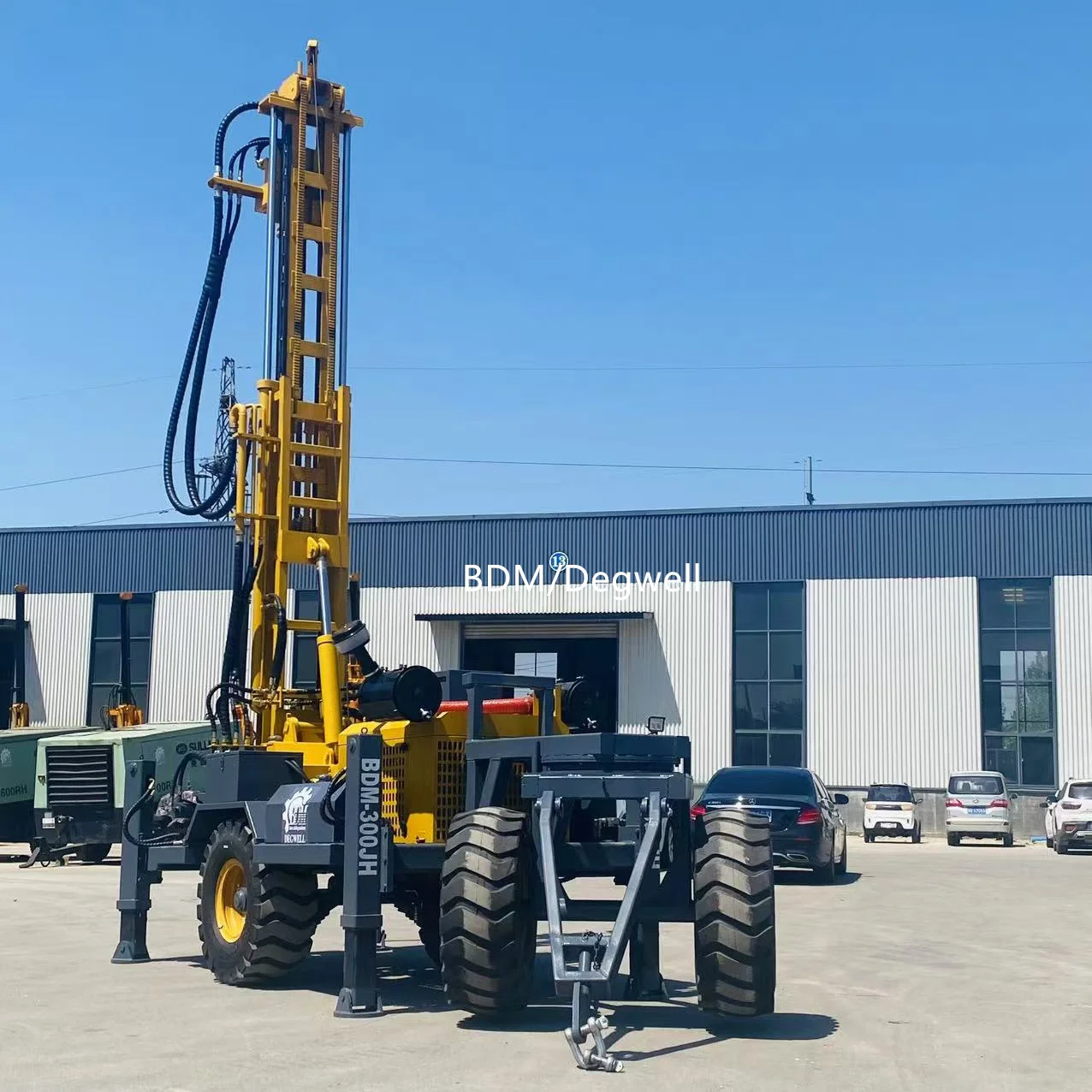 BDM-300JH Portable Wheeled Hydraulic Diesel Engine Water Well Drilling ...