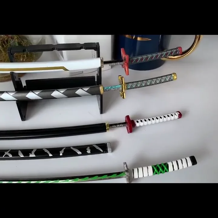 Wholesale Japanese Demon Salyer Sword Katana Mini Weapon Metal Keychain ...