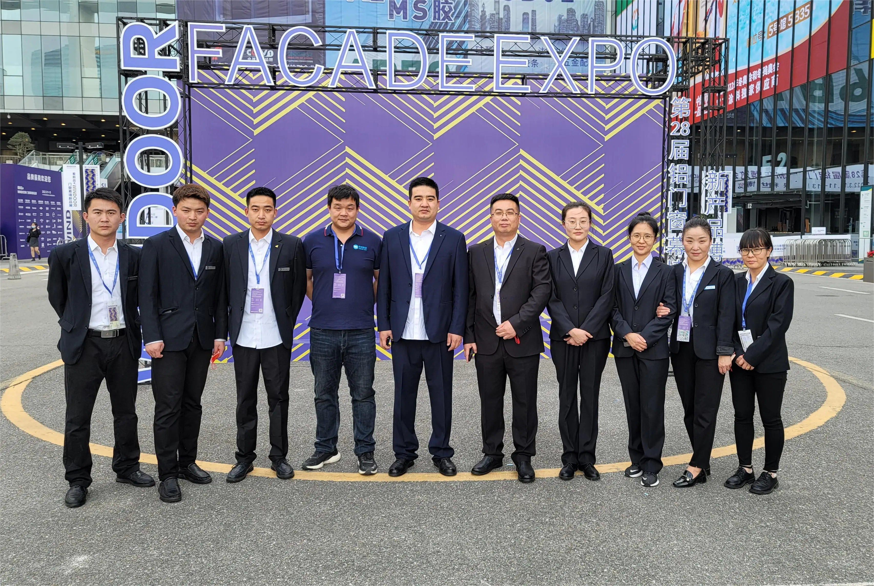 WEIKE CNC 3-axis Automatic CNC Window and Door Frame Rolling Bending ...