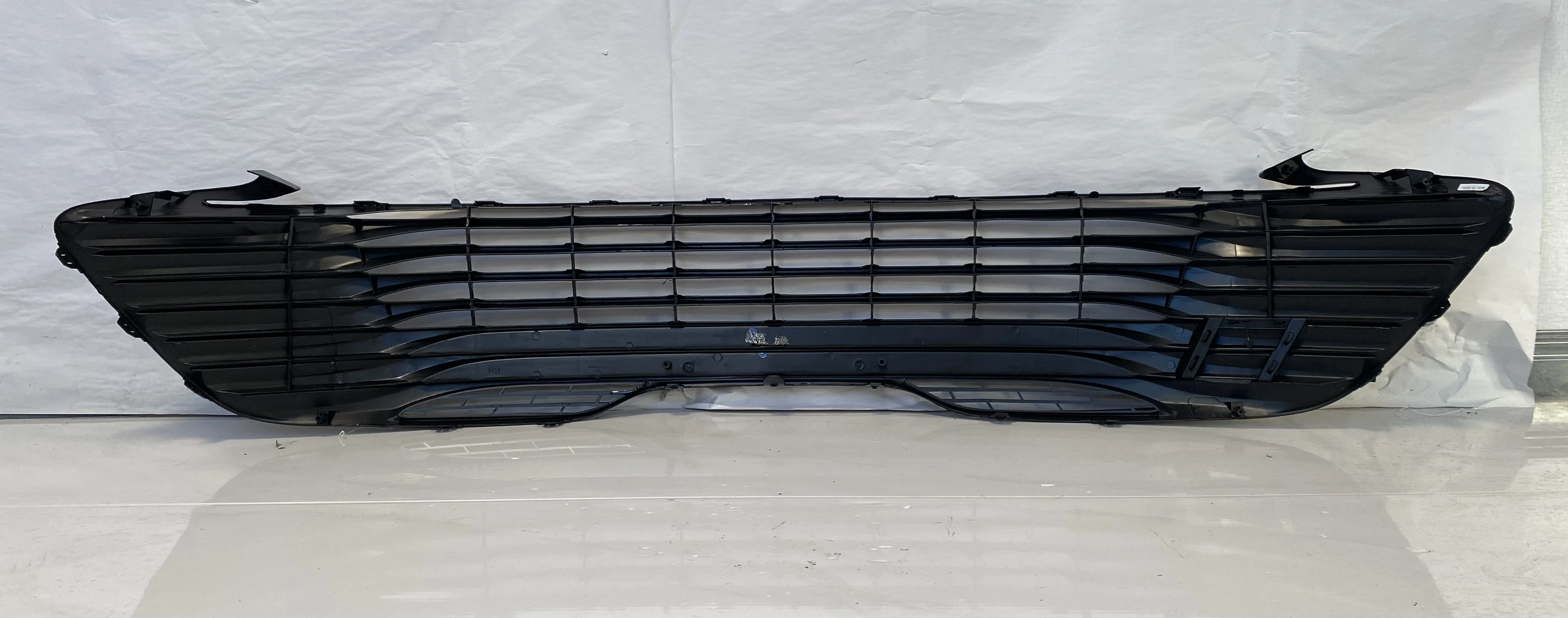 Auto Parts Front Bumper Lower Grille Assembly W/o Hole For 2018 2019 ...