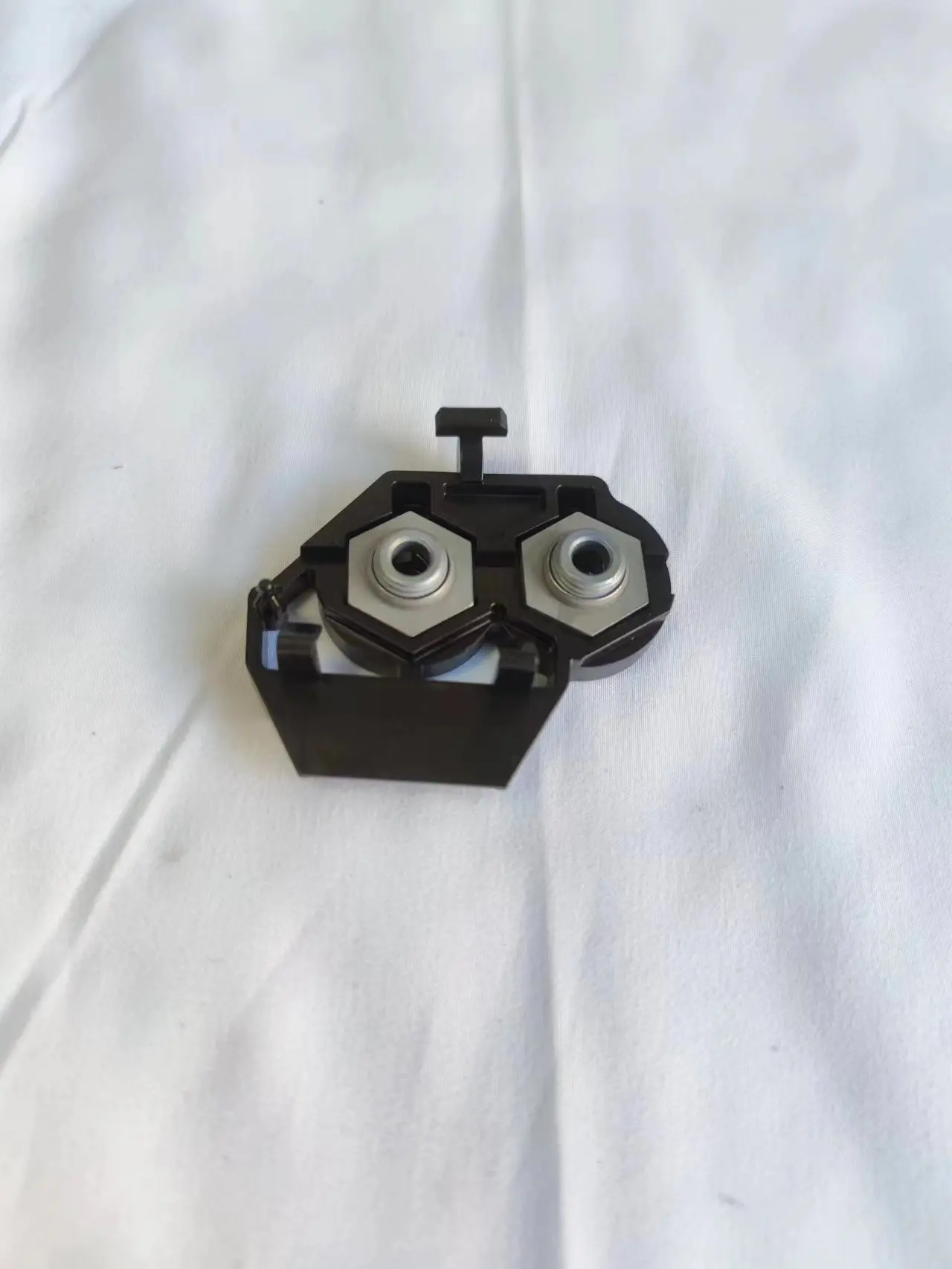 Quality Assurance Radiator Bracket 2056260212 For Mercedes Benz C W205 ...