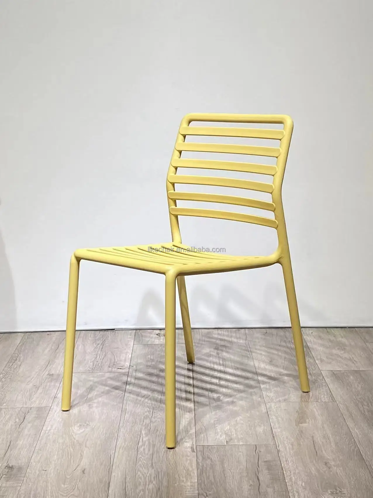 Modern Luxury Stackable Customized Hotel Wedding Event Chair PP Armless ...