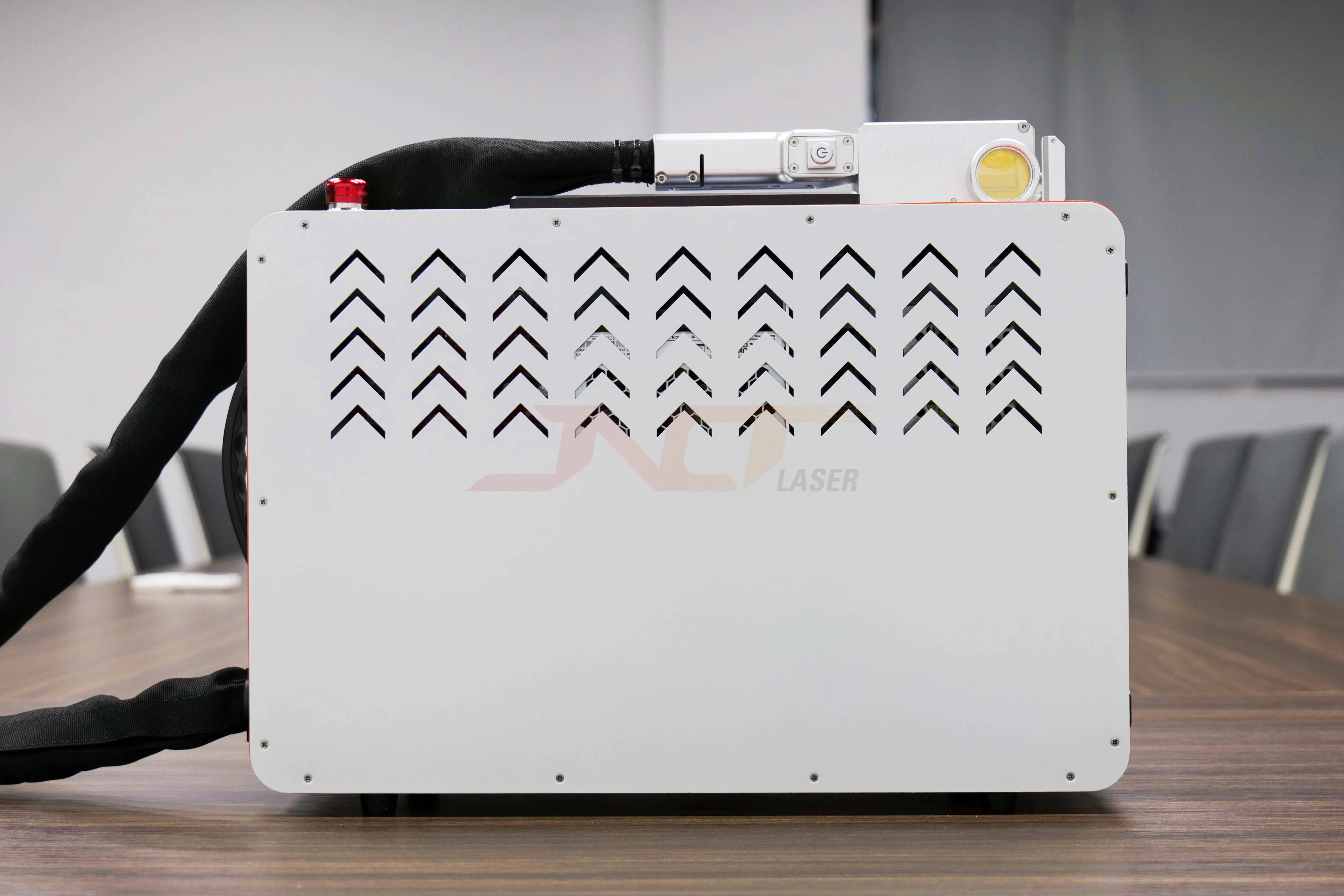 200 Watt Laser Cleaning Machine - Efficient Rust Removal