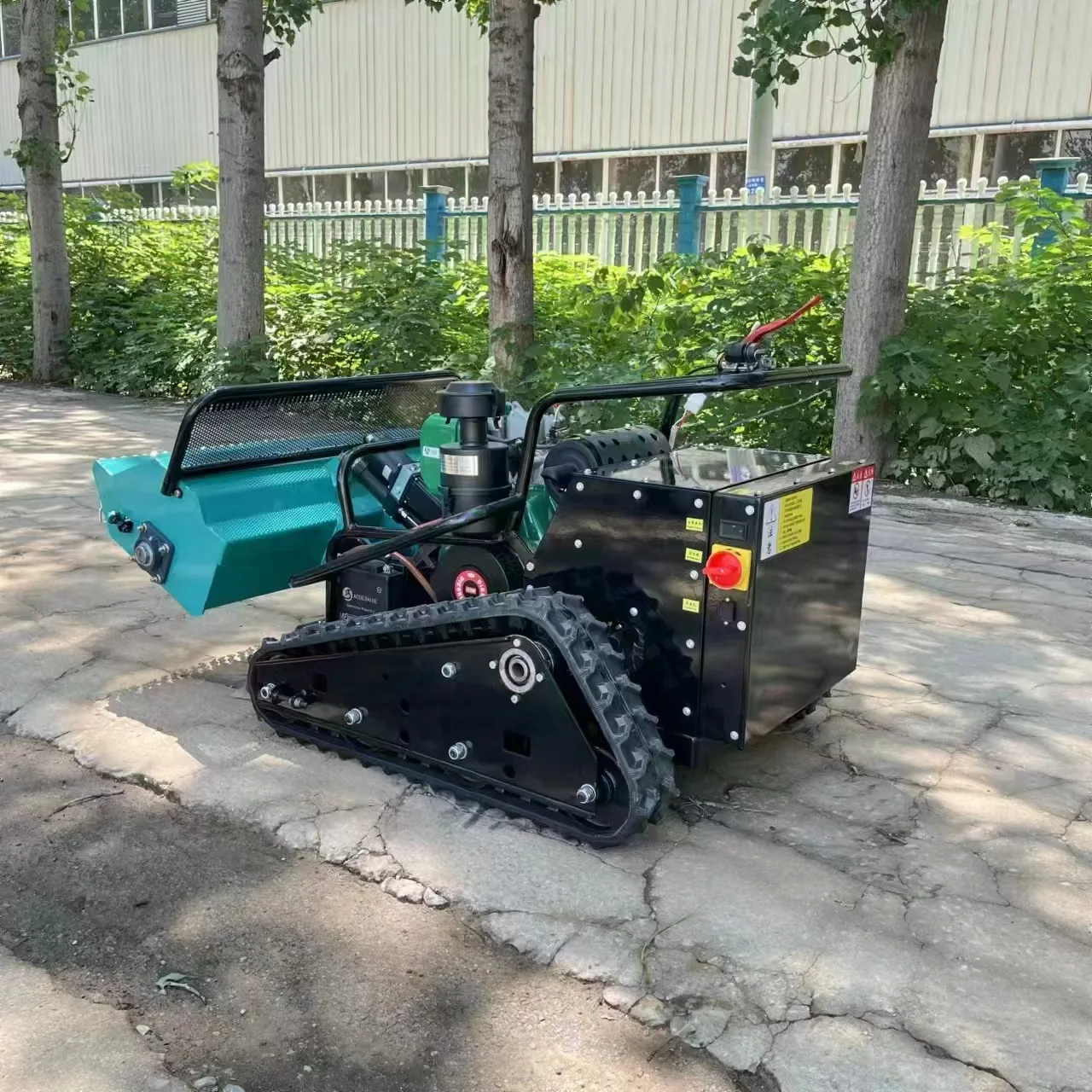 Heavy-duty Remote Control Lawn Mower - Powerful & Efficient