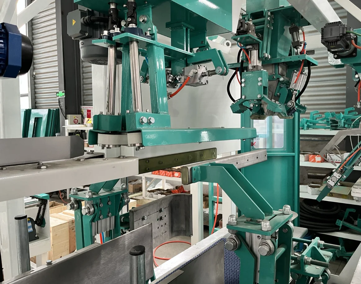 Unmanned Automatic 25kg 50kg Packing Bagging Machine Granule Feed ...