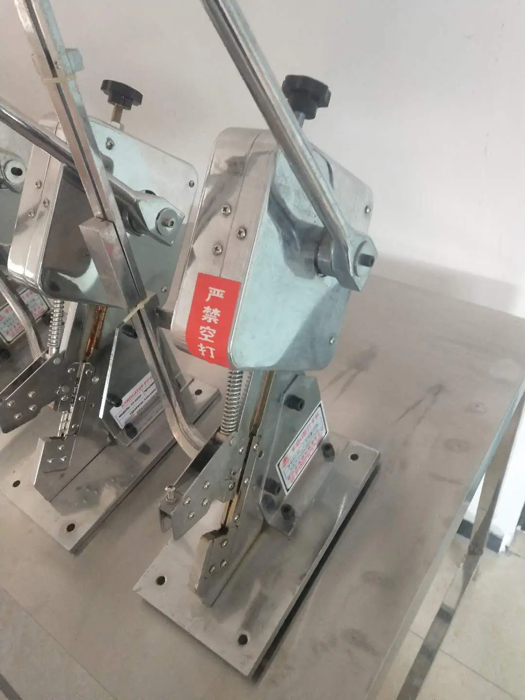 Sausage Double Pneumatic Clipper - Efficient Meat Processing