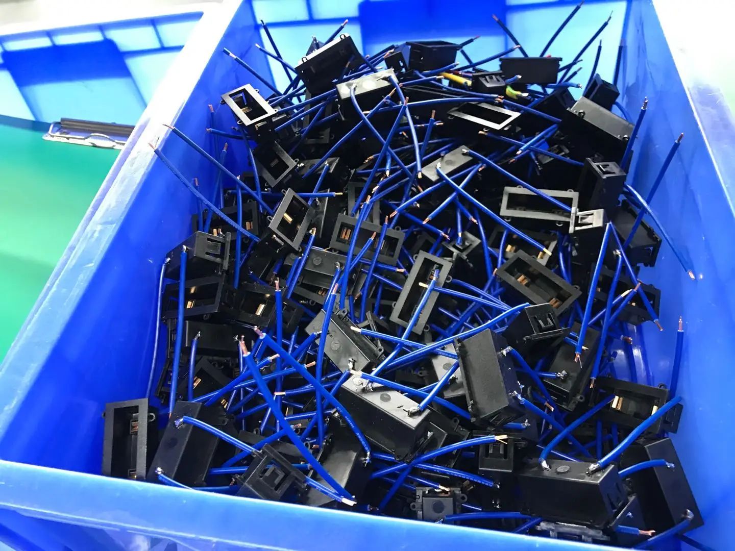 2023 8-Bit Intelligent PDU Cabinet for Data Center Control