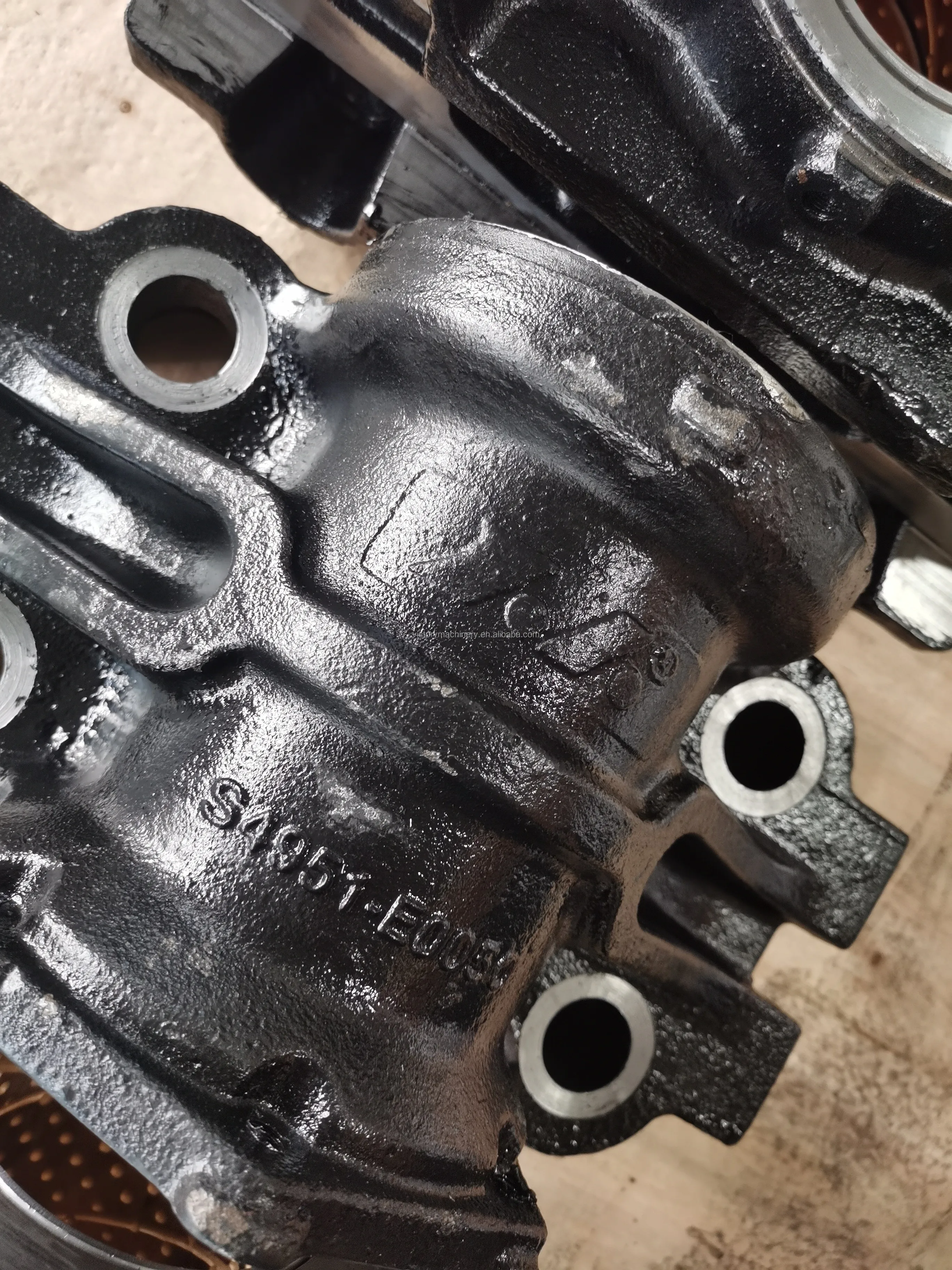 Hino 700 Truck Spring Trunnion Saddle Seat With Bushing - 12 Months ...