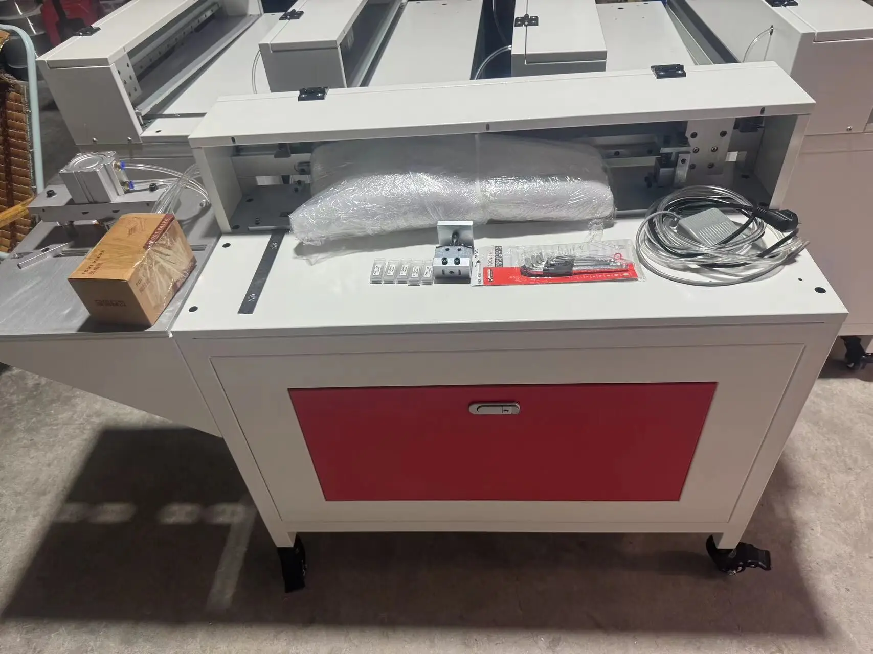 Pneumatic Paper Cardboard Grooving Machine Desktop V Grooving Machine ...