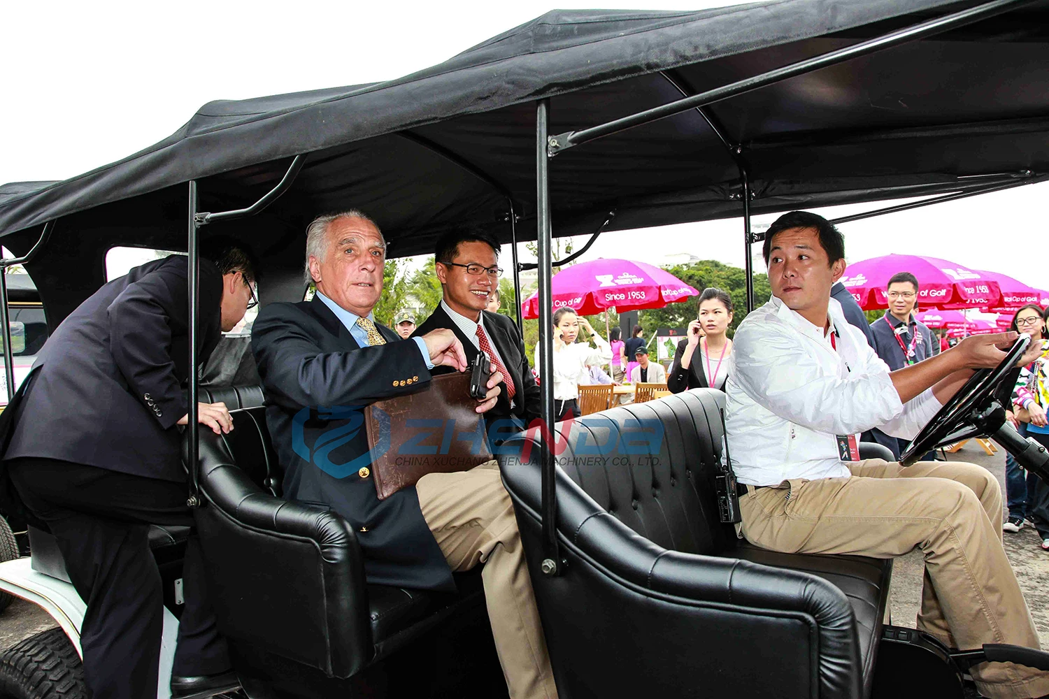 Zhenda Two Rows Electric Large Battery Golf Cars - High Quality