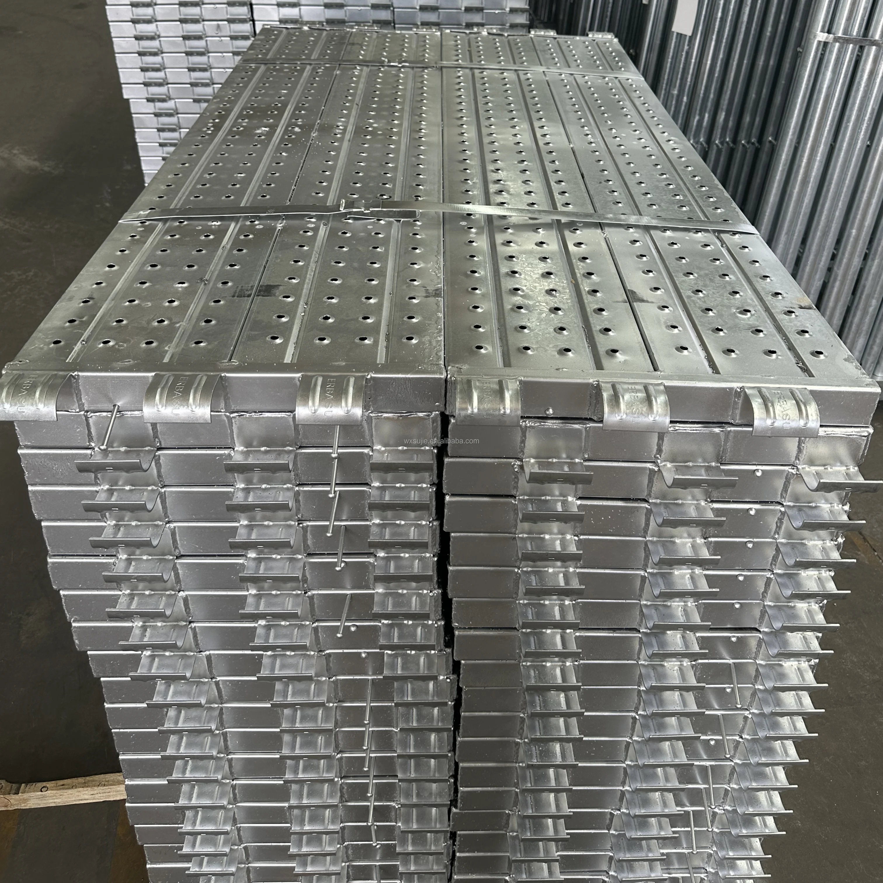 Puntales Metalicos Metal Scaffolding Building Boards Echafaudage ...