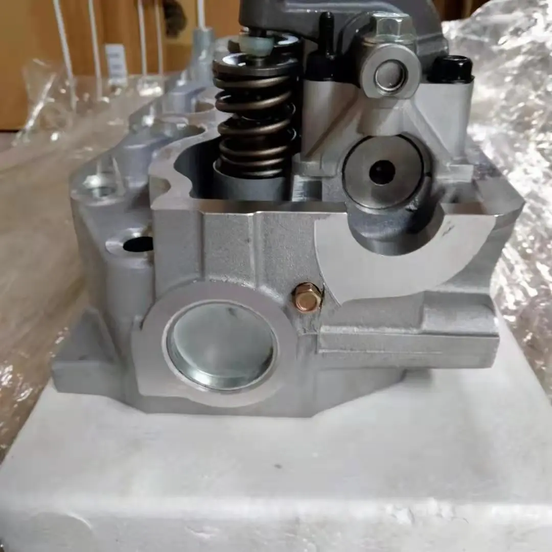 4D56 Complete Cylinder Head for Mitsubishi Engine MD185926