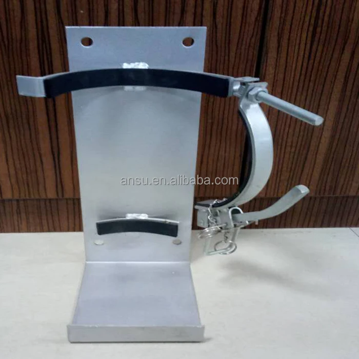 灭火器壁挂支架1千克12千克使用灭火器支架塑钢材料支架 - Buy 火壁挂支架,防火壁装式金属支架,火壁挂支架墙钩 Product on Alibaba.com