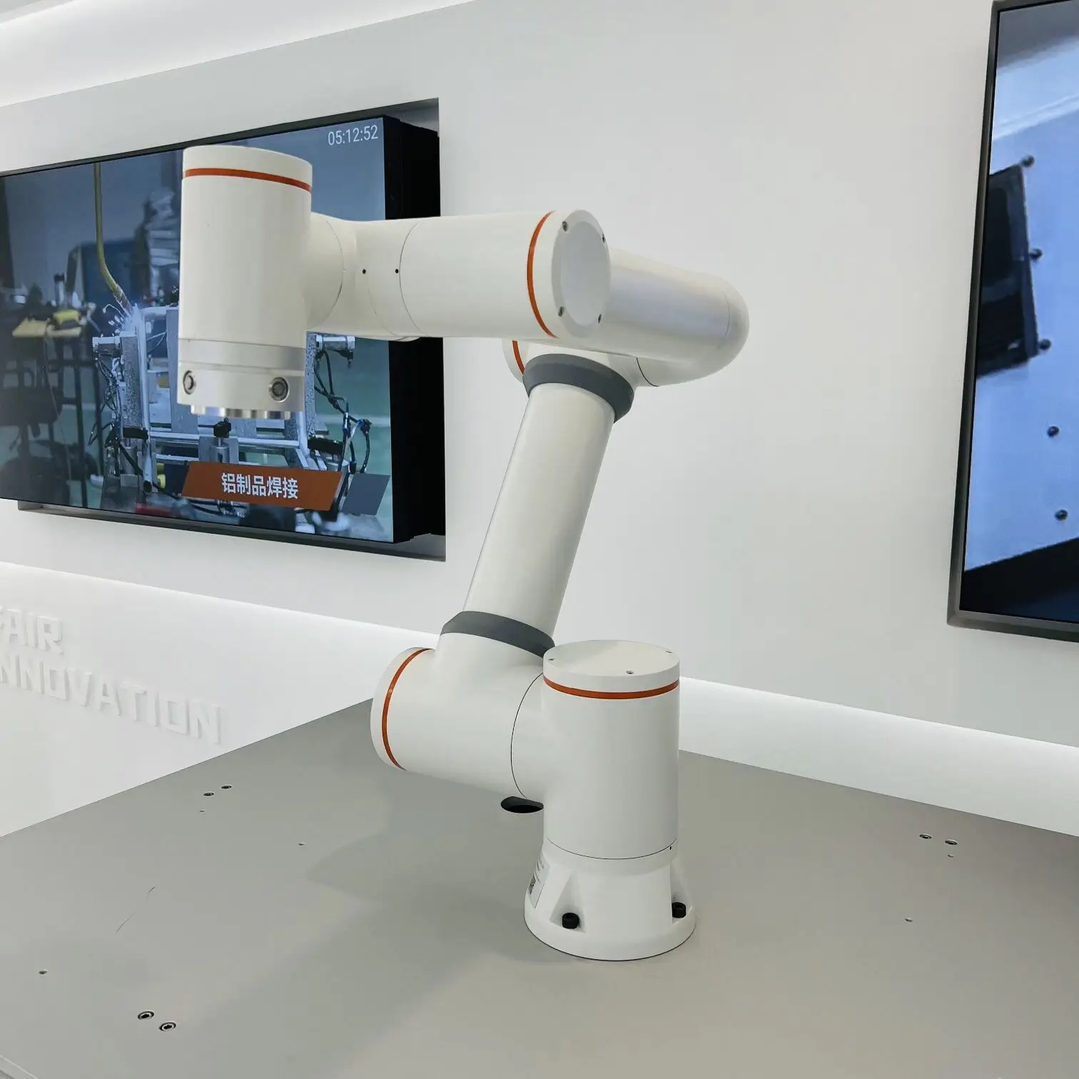 Collaborative Robotic Barista - ERA-M5 Cobots for Teaching
