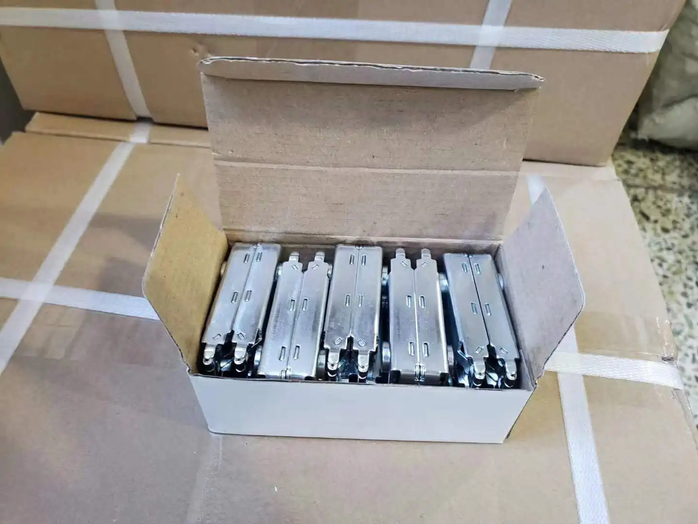 Aluminum Extrusion Tension Lock Connector For 3x3 Stand Exhibition ...