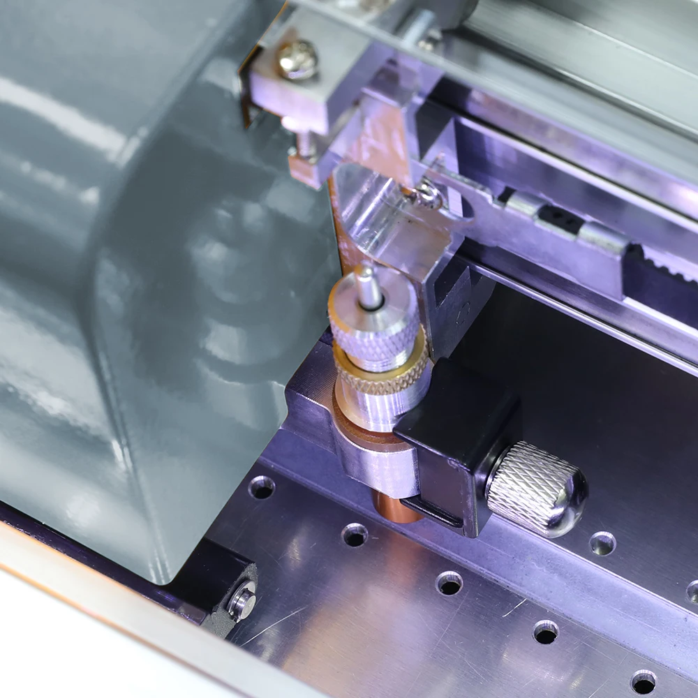 High Technology A3+ Fast Speed Servo Motor Auto Feed Label Cutter with ...