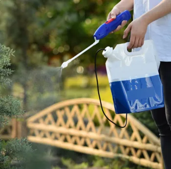 Garden Hand Sprayers For Controlled Watering Or Application Of Weed ...
