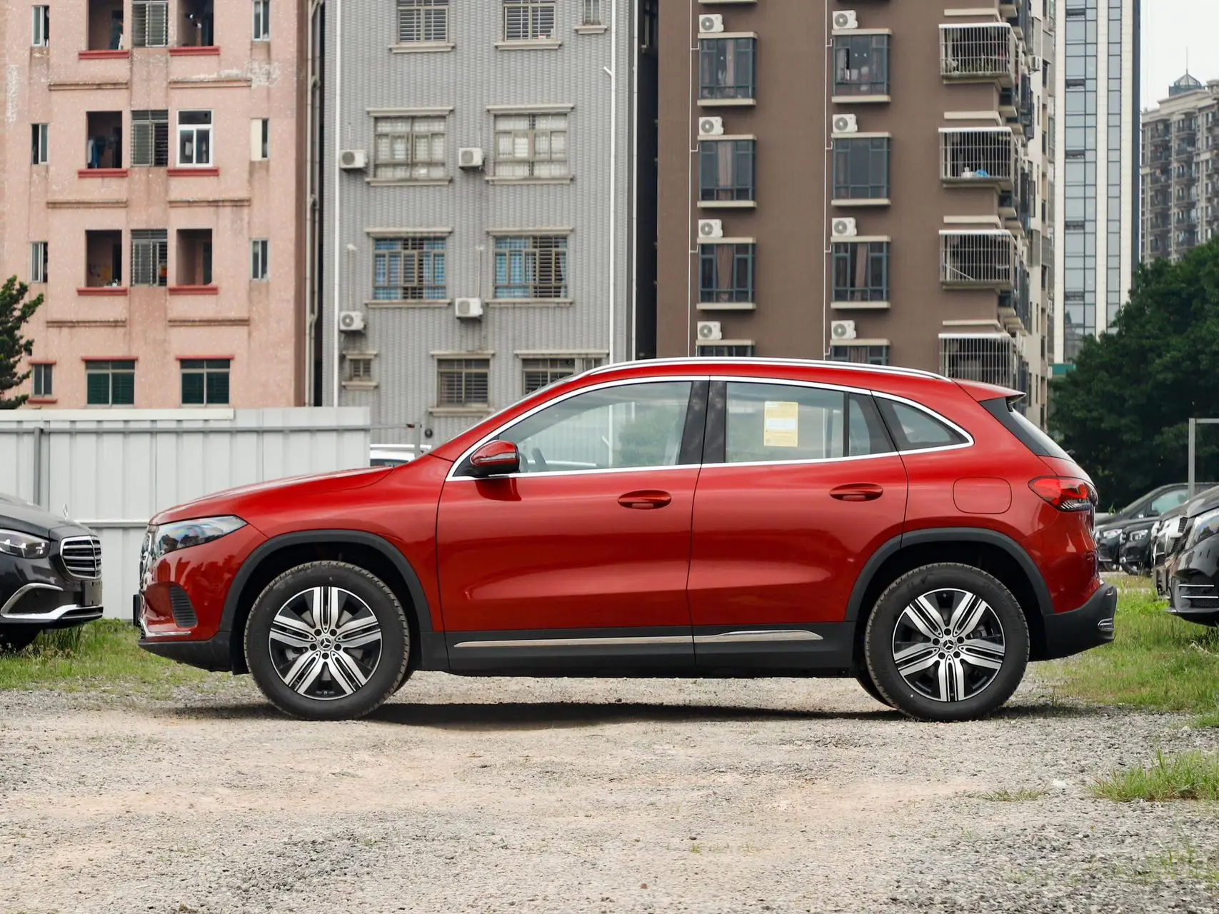 EQA260 Electric Car - Efficient Performance & Stylish Design