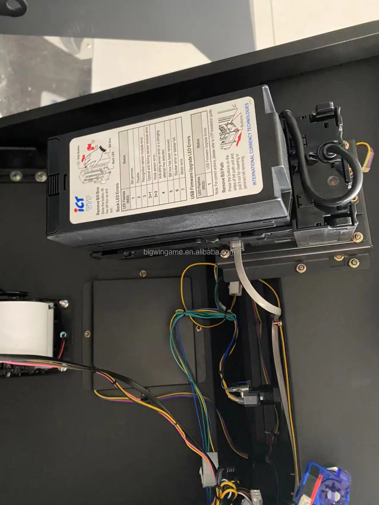 Hot Bill Acceptor V7P with Box 200 Bills for Gaming Machines