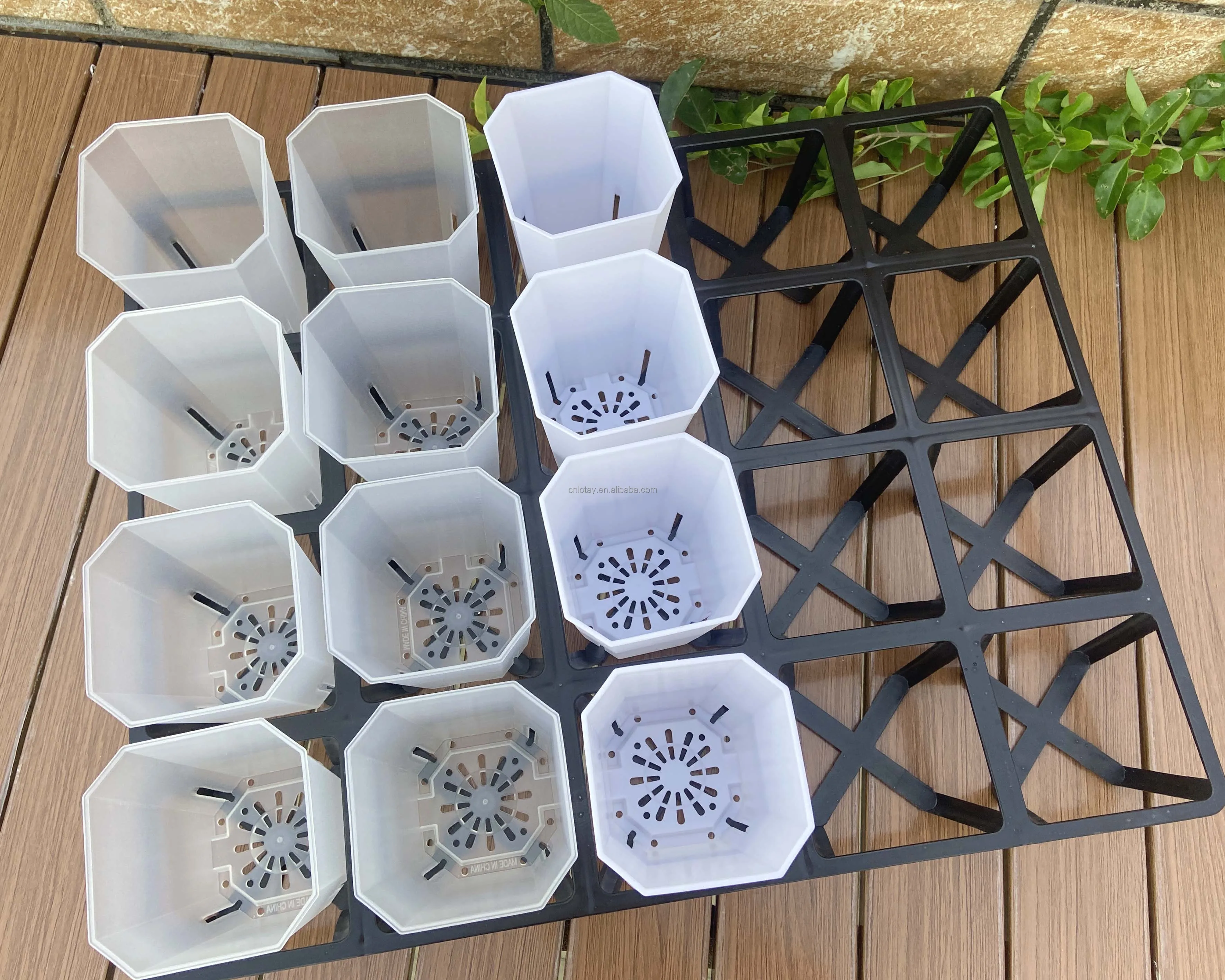 Garden Decoration Tall Slit Square Transparent Plastic Pots