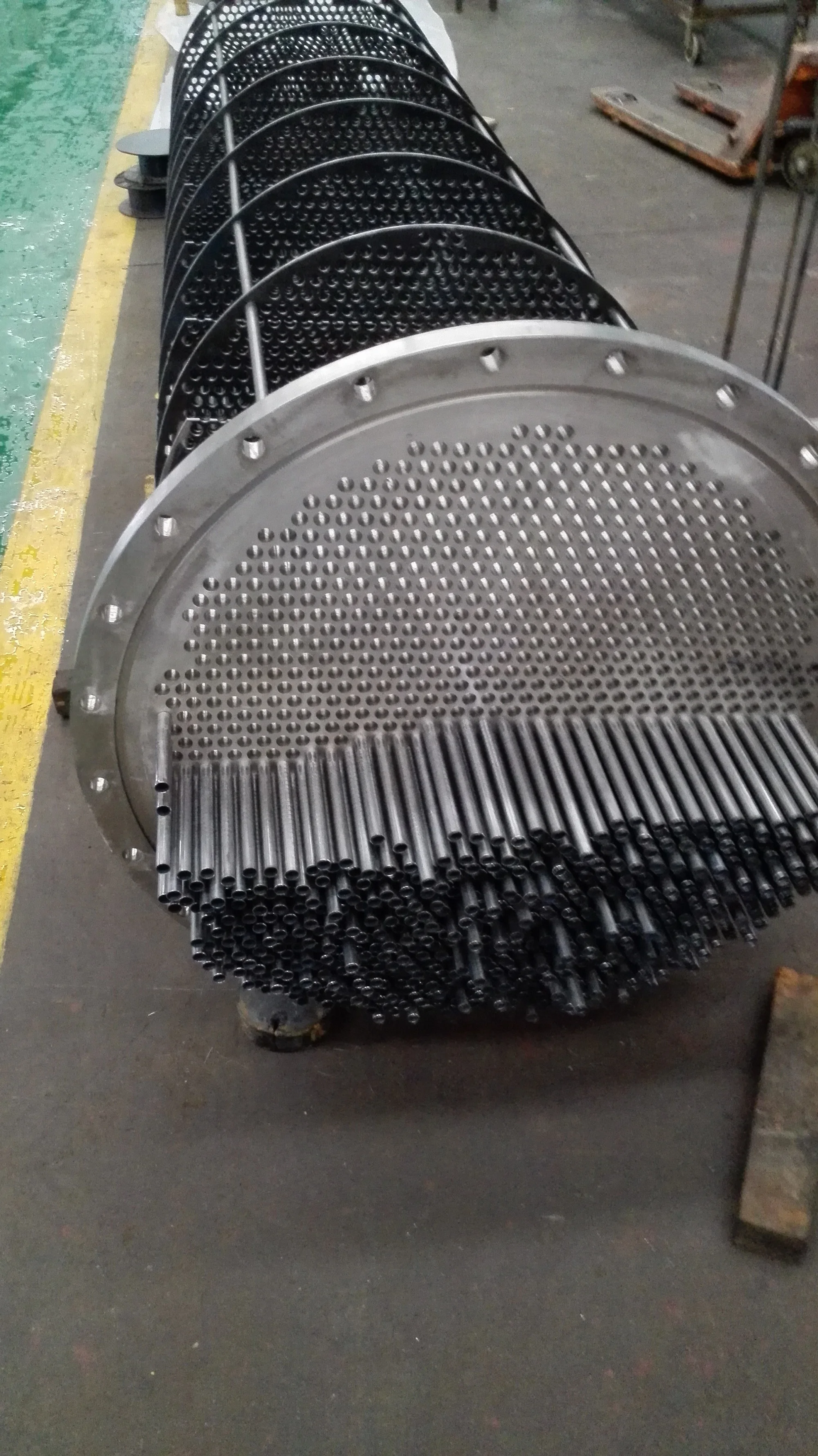 Shell and Tube Heat Exchanger - Efficient Kettle Type