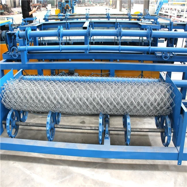 Fully Automatic Diamond Gi Wire Mesh Chain Link Fence Weaving Net ...
