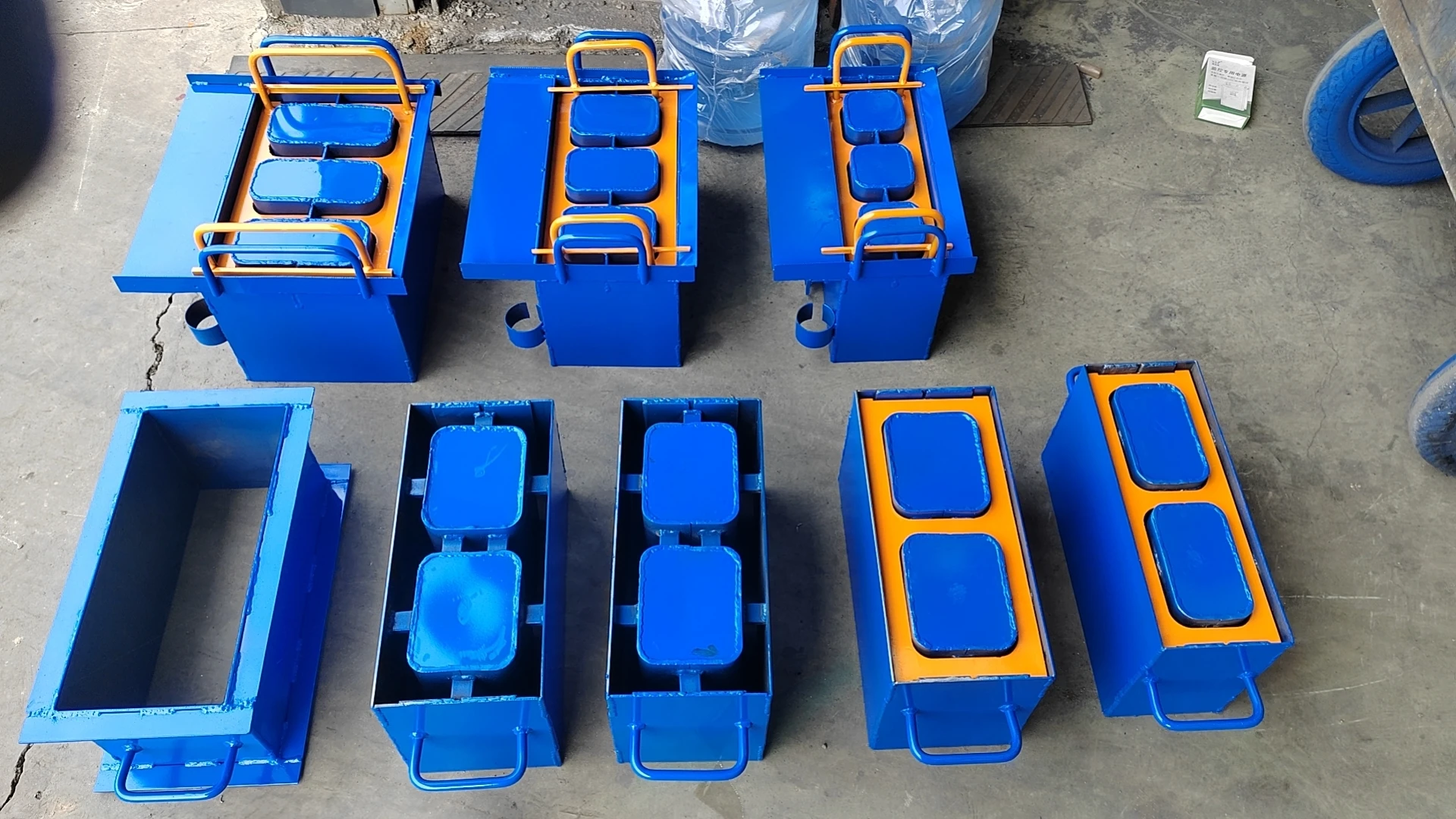 Manual Concrete Block Moulds for Easy Operation | Hollow Brick Making ...