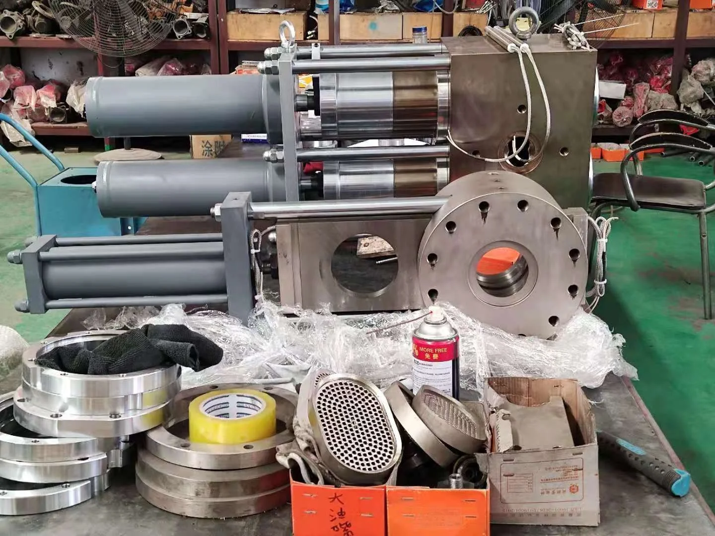 Large-area Filtration Screen Changer Based On Double Piston Design For ...