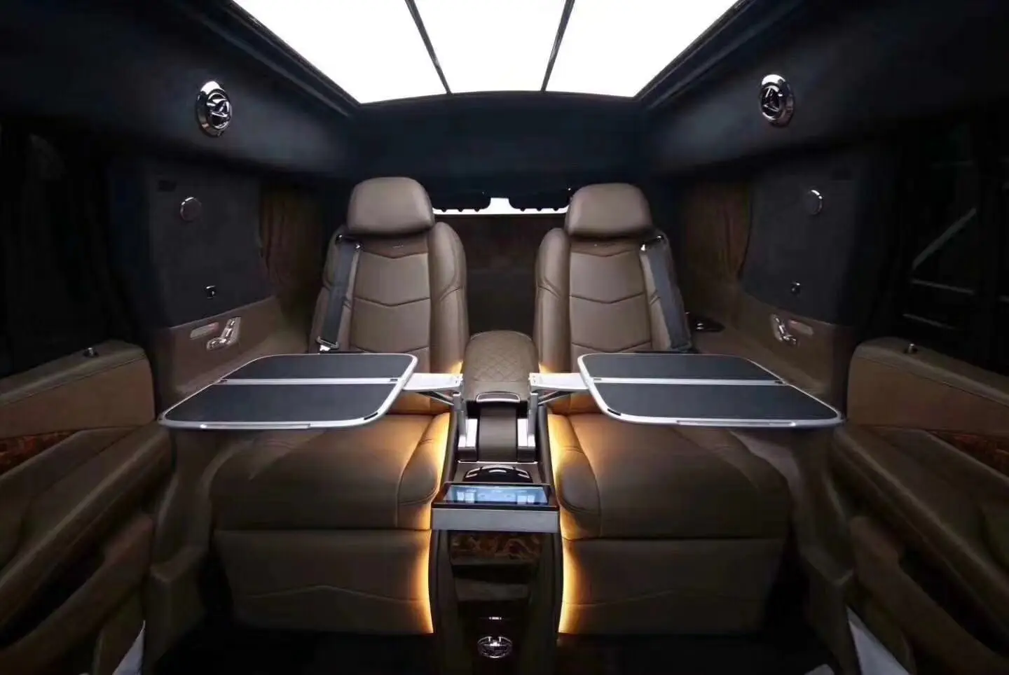 Luxury Auto Seats Folding Table for SUV RV - Adjustable Van Seat