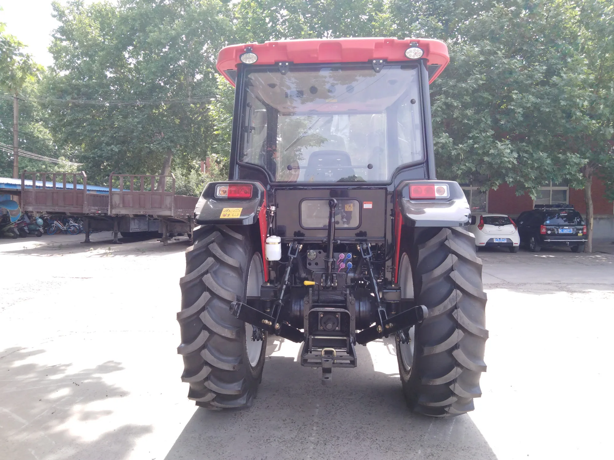 YTO NLX804 80HP Tractor - Reliable Farming Solution
