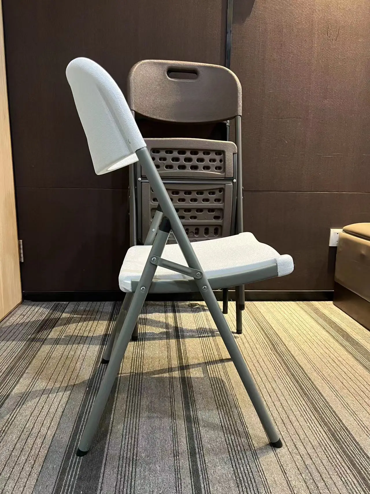 Indoor And Outdoor Folding Plastic Chair And Table Picnic Folding ...