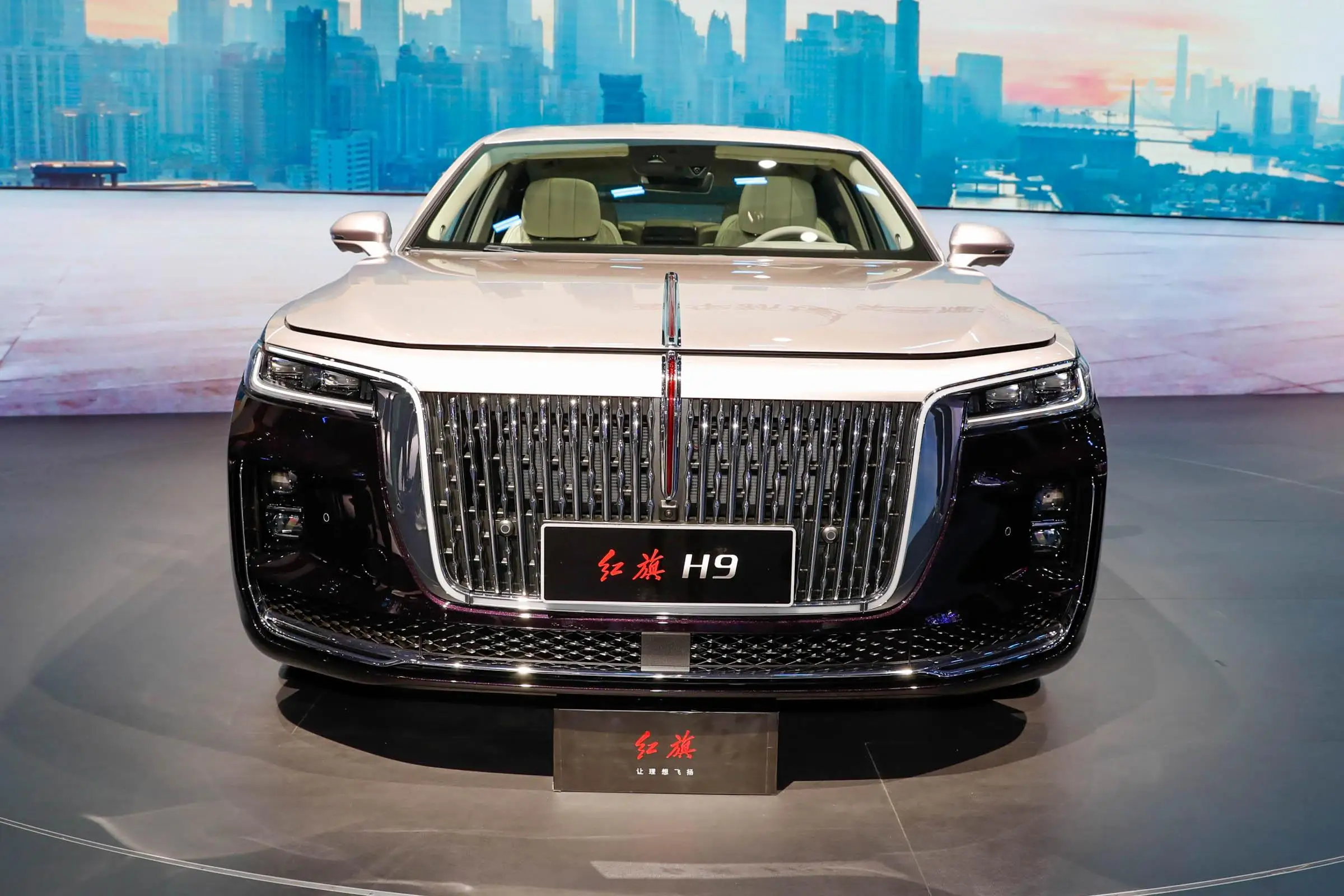 Hongqi H9 Chinese Luxury Brands Petrol Vehicles 4 Seats Large Medium ...