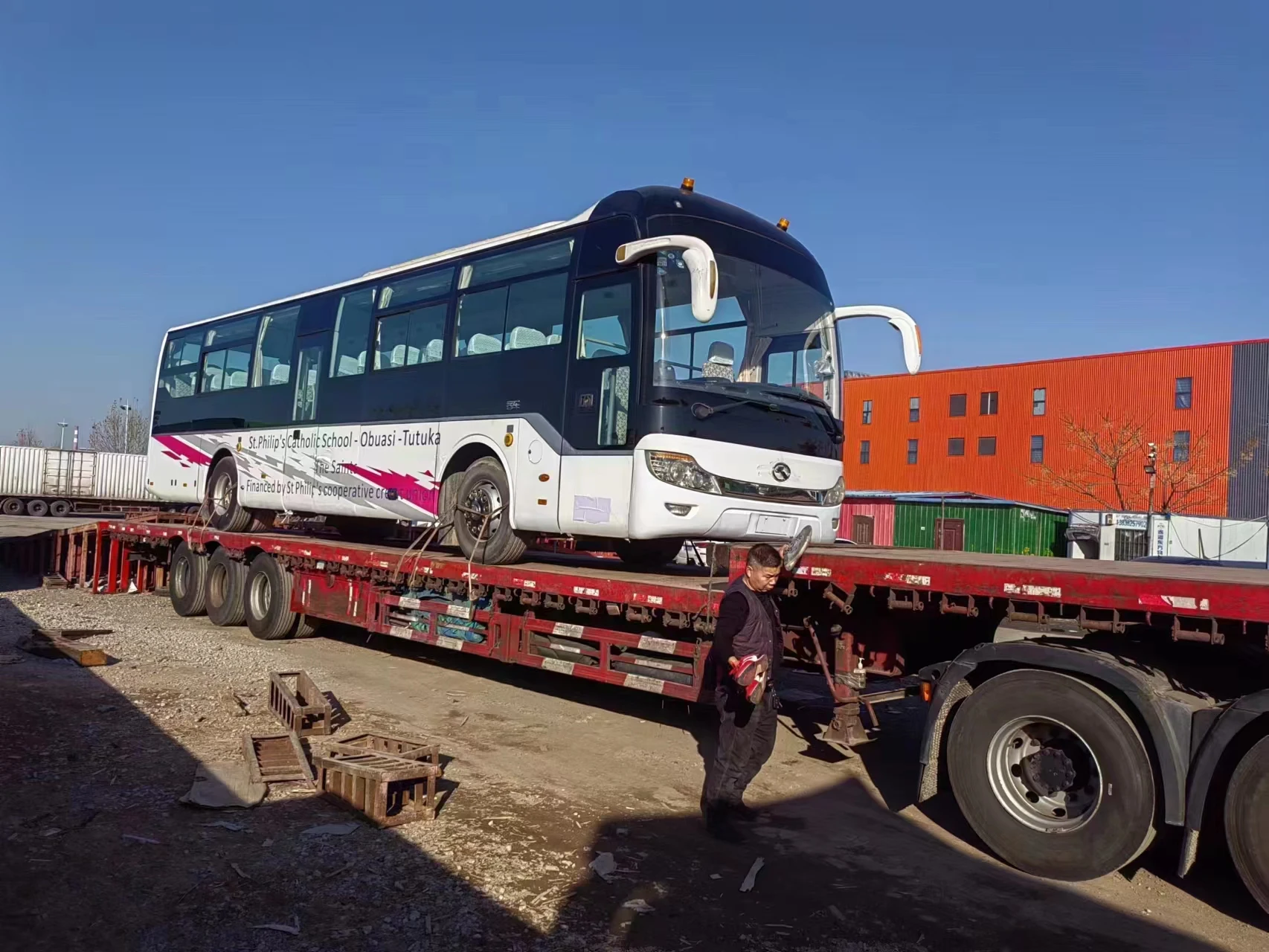 Used Luxury 70-Seater Diesel Bus for Sale in Uganda Manual Transmission ...