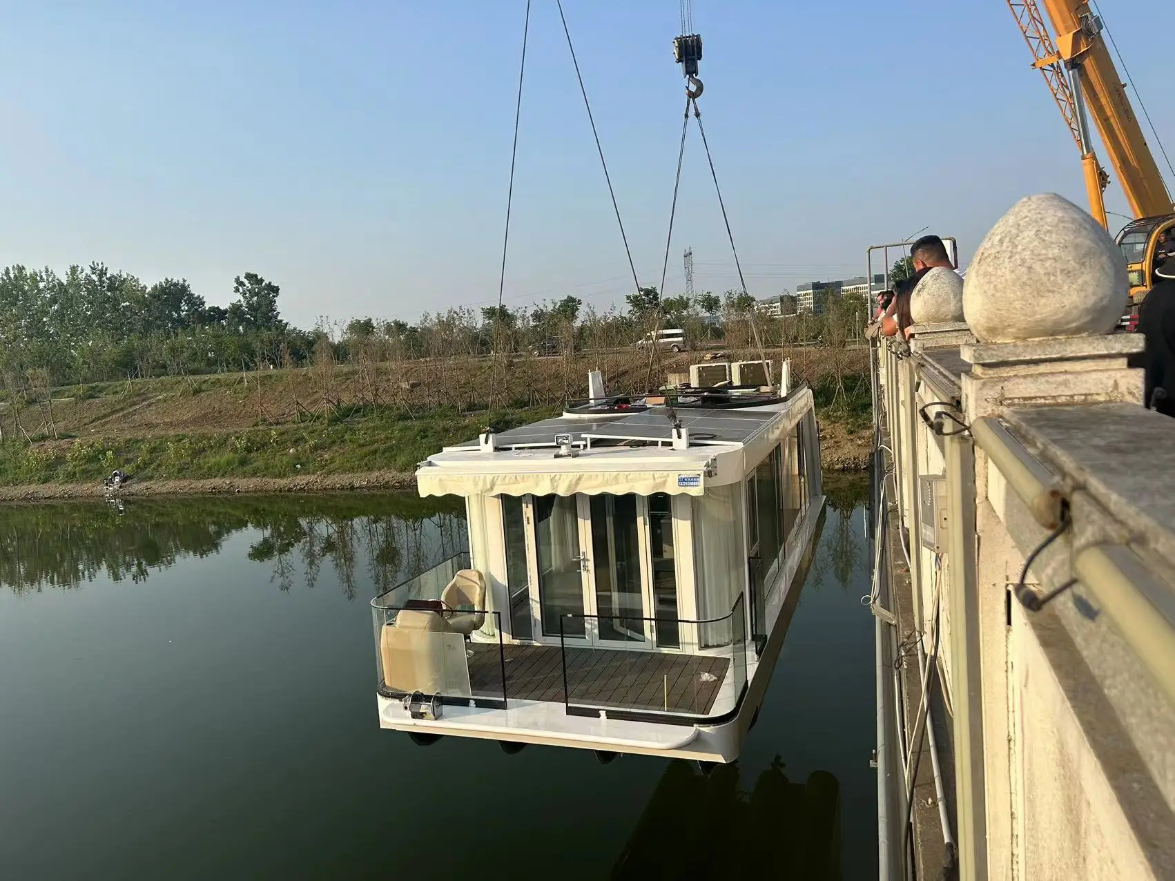 American Luxury Design Modern Floating Water House Prefab Boat Pontoon ...