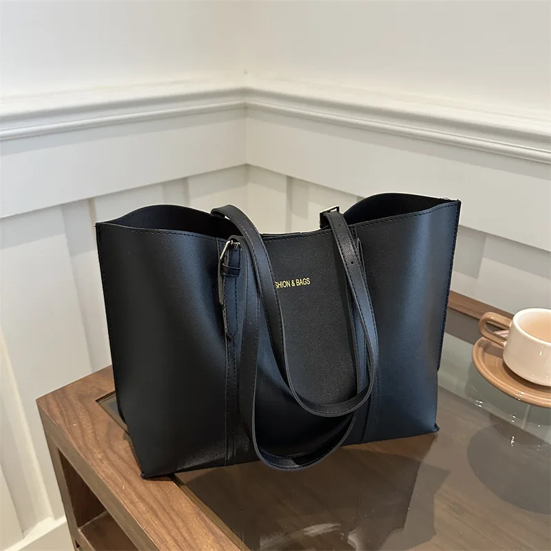 2025 Spring New Shoulder Bag Trendy Minimalist Large Capacity Tote Bag ...