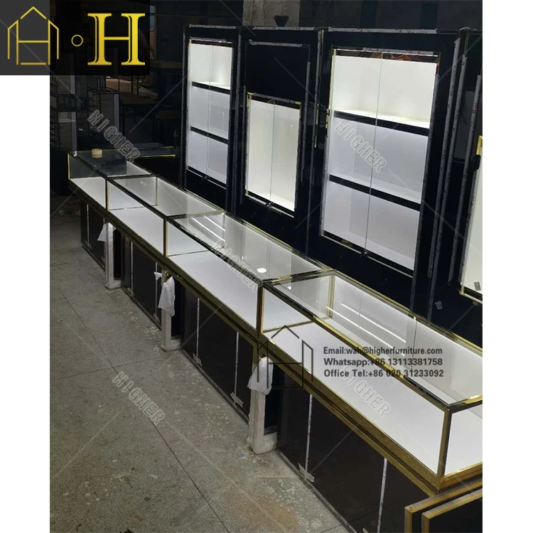 Luxury Jewelry Showcase - Elevate Your Shop's Design