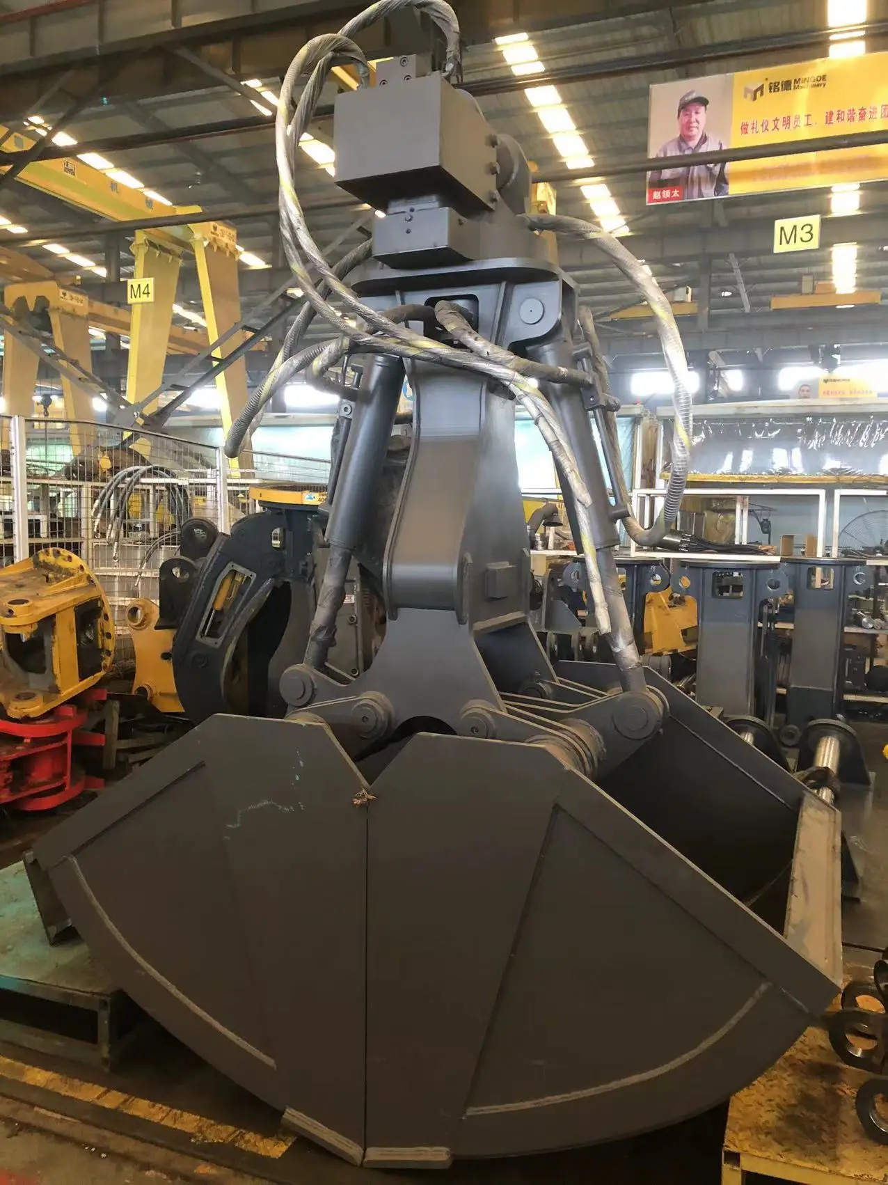 Monde Crane Clamp Shell Bucket - Durable Hydraulic Solutions