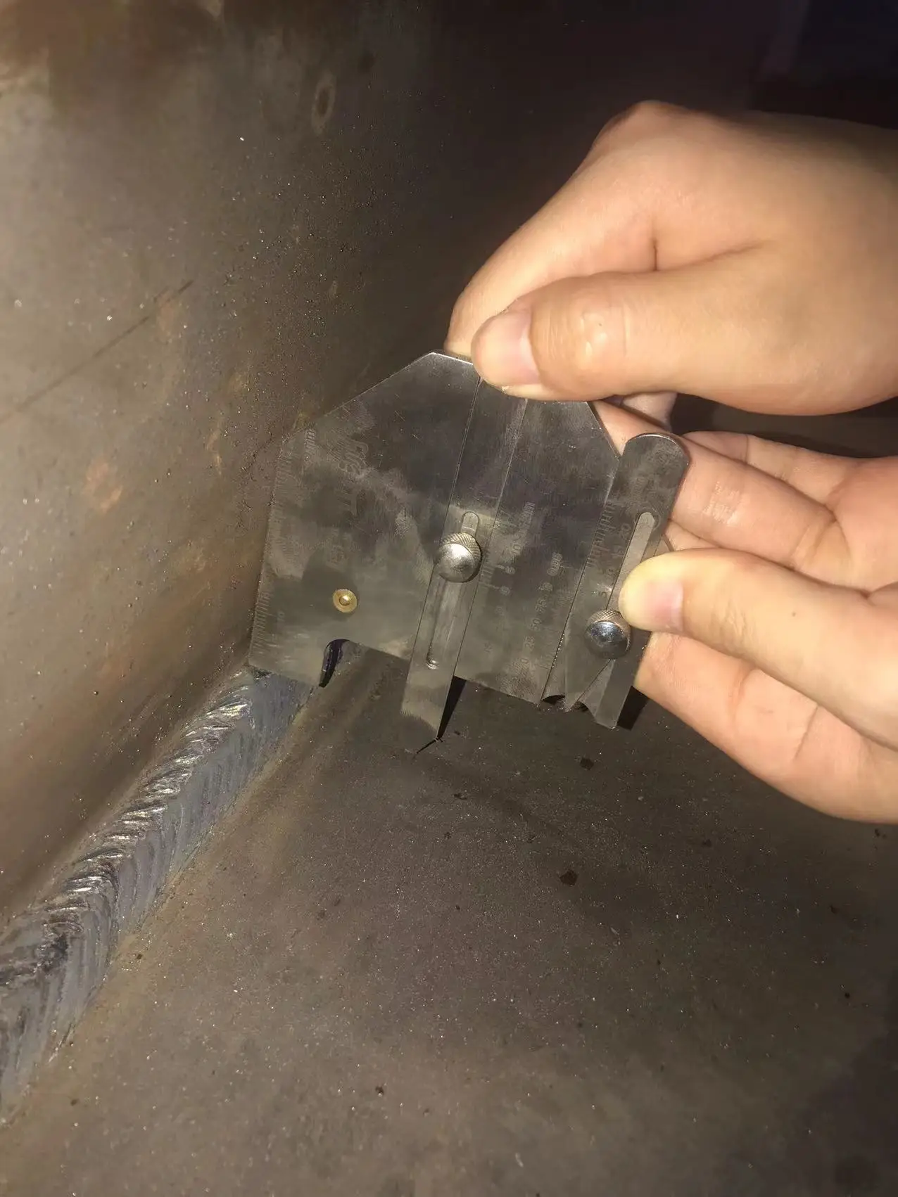 Precast Concrete Pouring Hyperbolic Spherical Irregular Steel Formwork ...