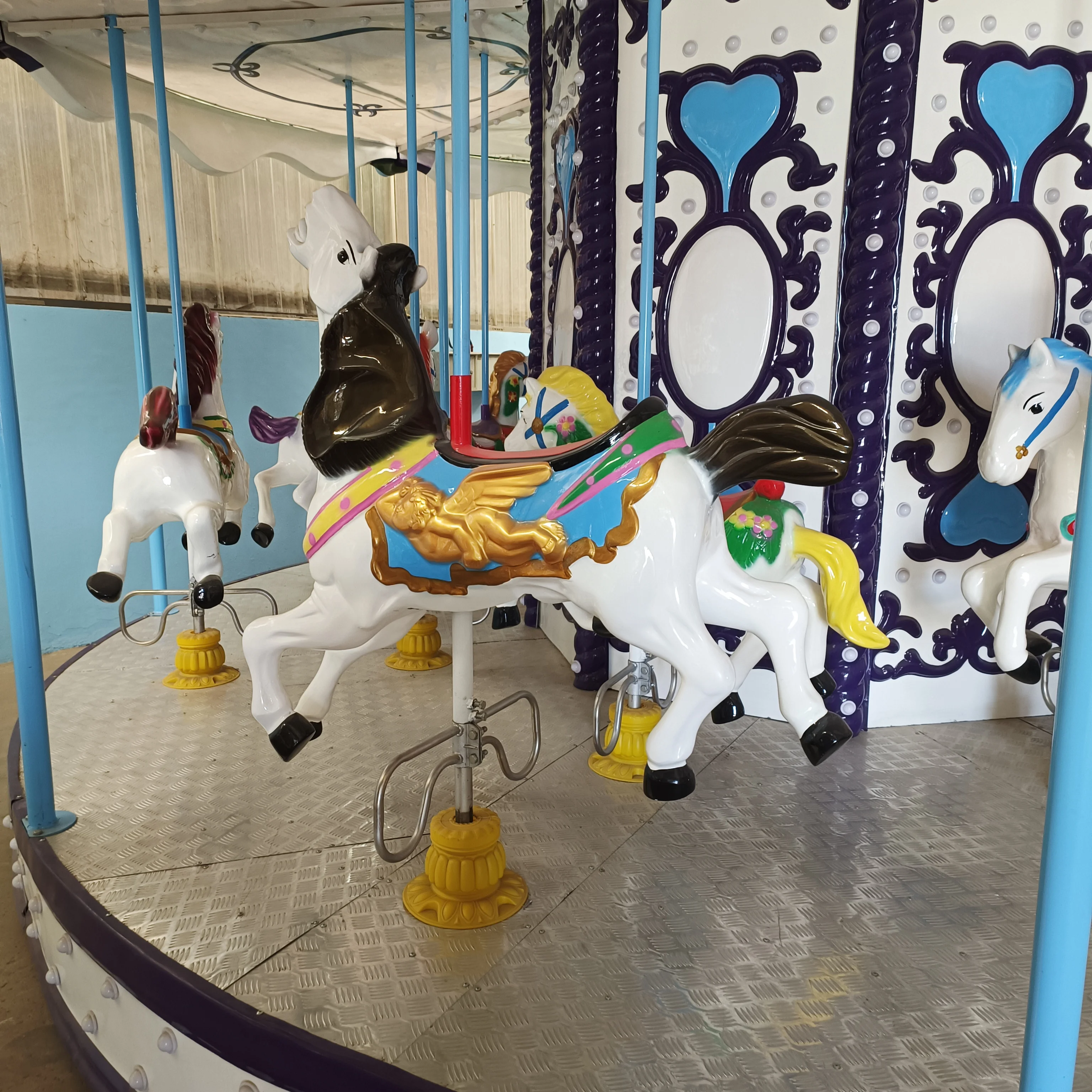 16 Seater Carousel Knight Team Amusement Rides - Buy Kids And Adults ...