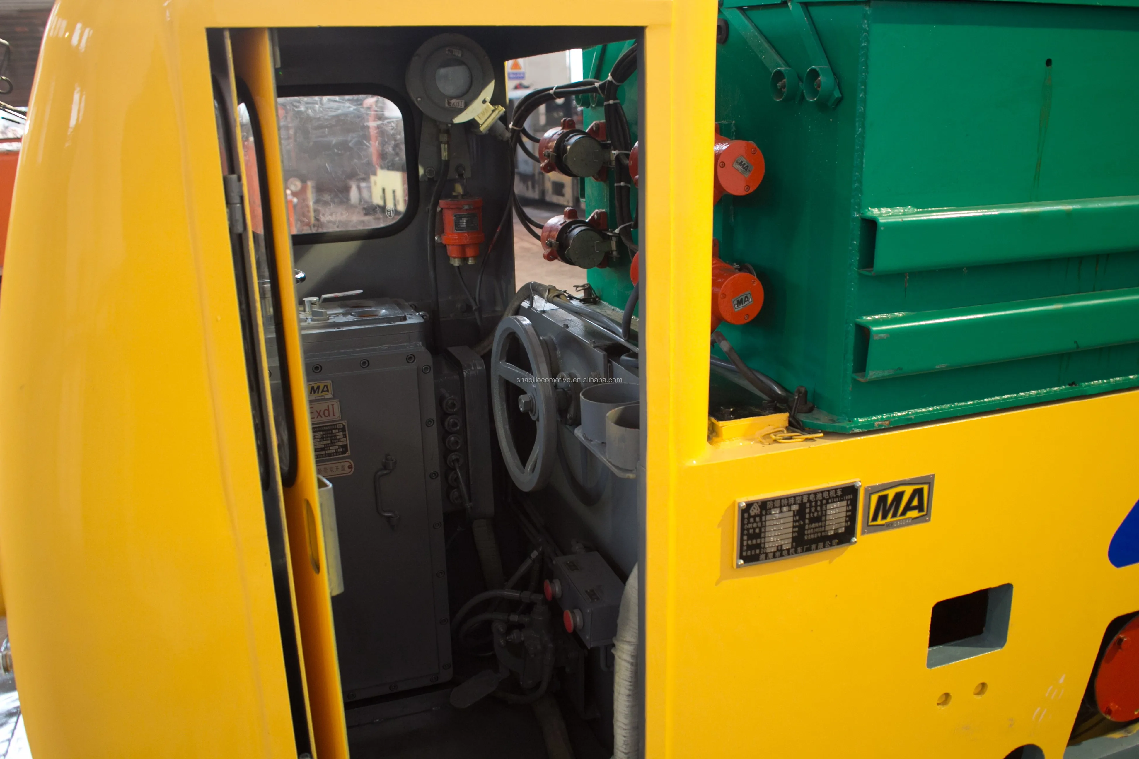 Locomotora de túnel de 12 toneladas, tractor ferroviario para minería ...