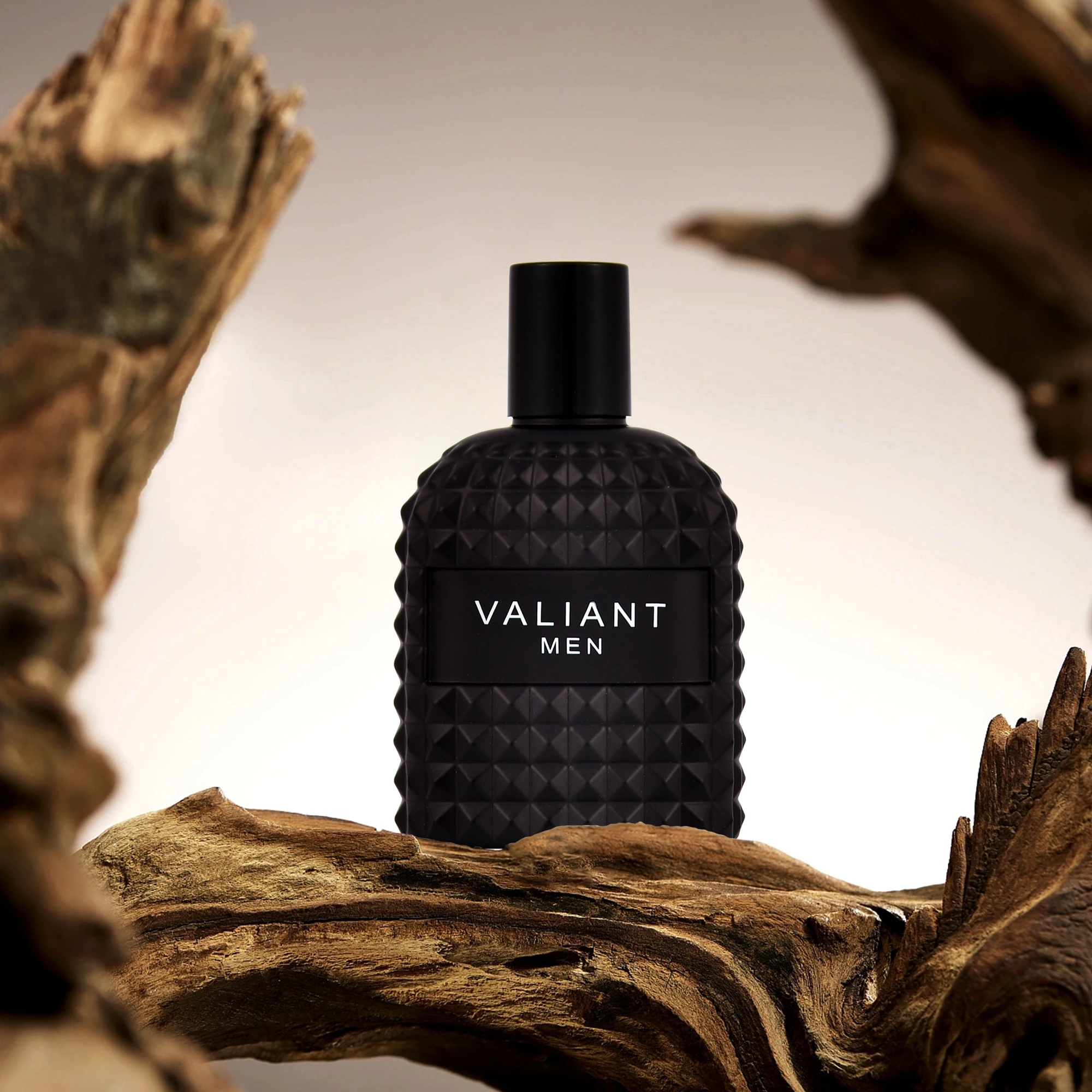 Wholesale Lovali VALIANT INTENSE - Woody Fragrance