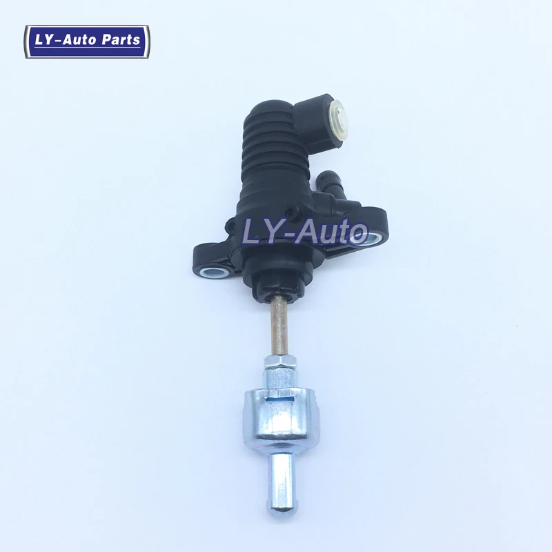 ENGINE CLUTCH MASTER CYLINDER FOR TOYOTA FOR HIACE KDH200 KDH220 KDH223 ...