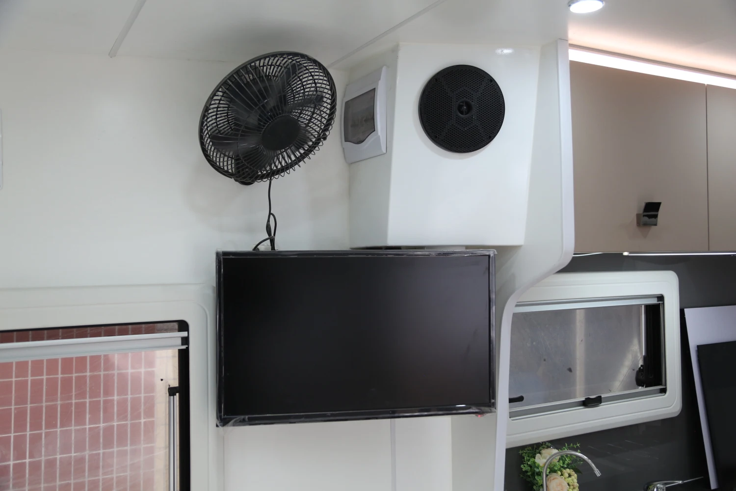 Ecocampor 15ft Offroad Hybrid RV Caravan with Outdoor Kitchen