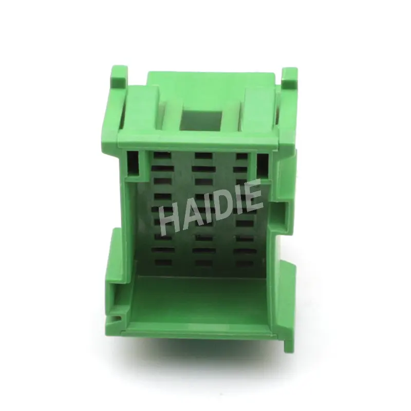 9 Pin Male Plastic Cable Wiring Harness for Automotive