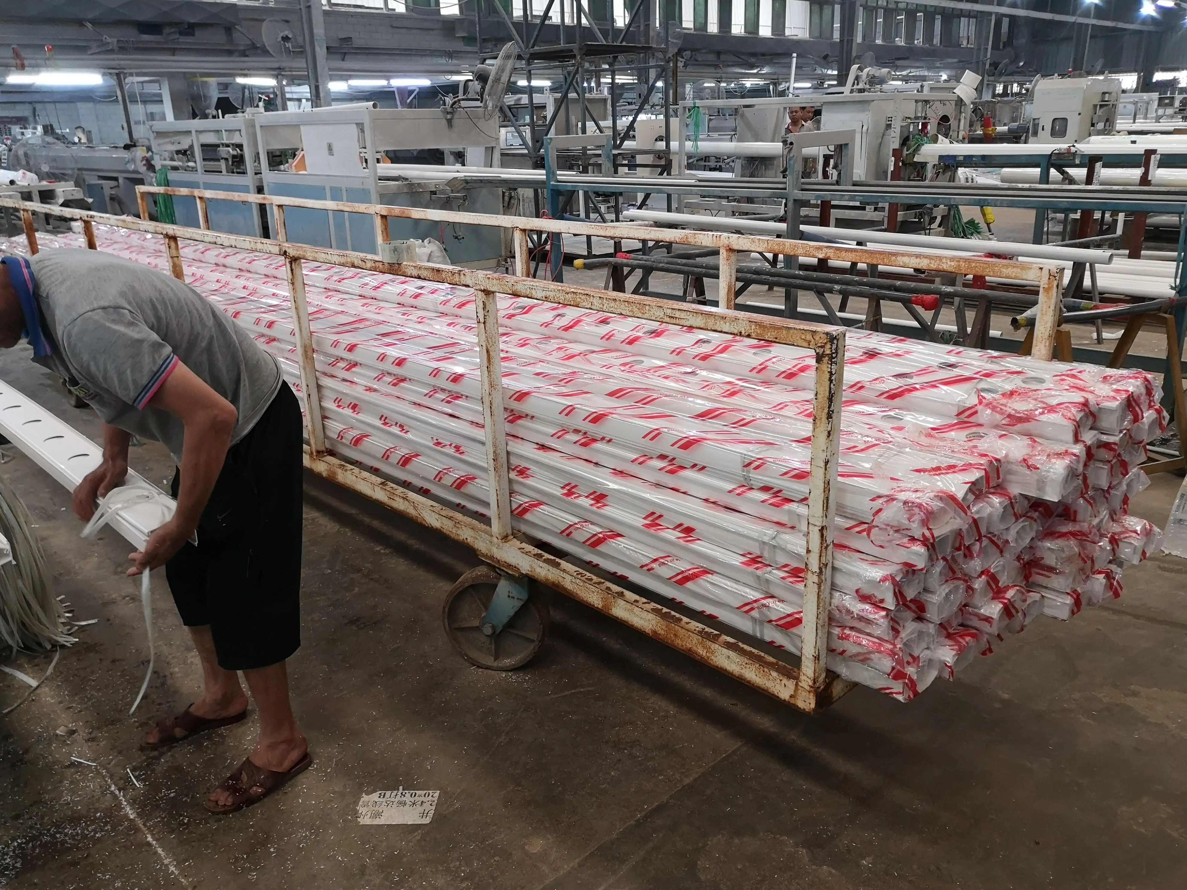 100x50mm Nft Pipe Upvc Pipe Hydroponics Nft Channel For Lettuce Celery ...