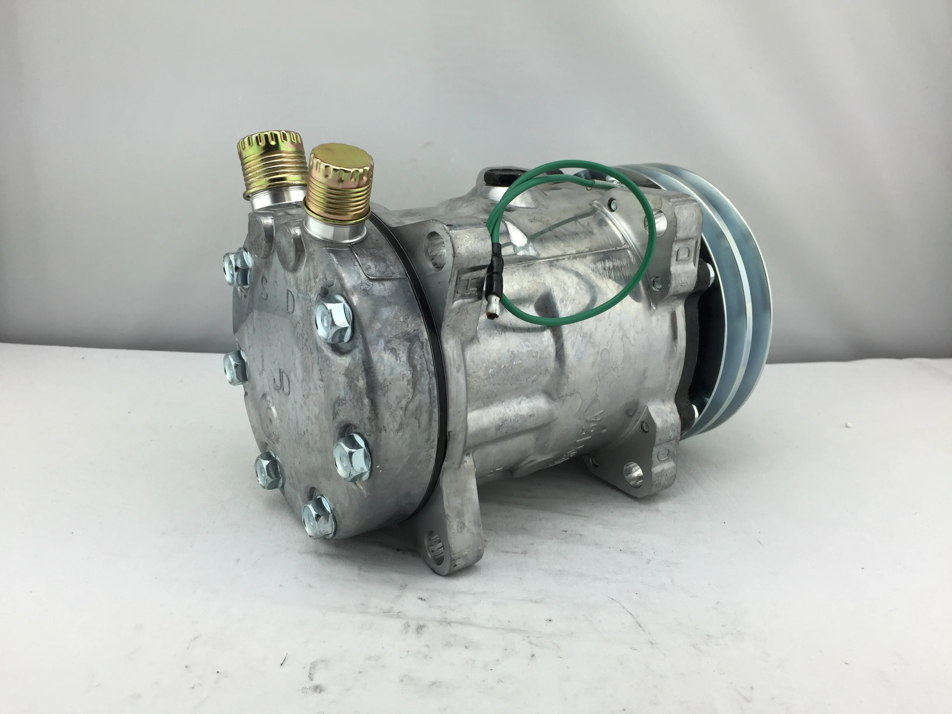 SD7H15 709 AC Compressor for SD7H15-8239 SD7H15-8061 SD7H15-8017 SD7H15 ...