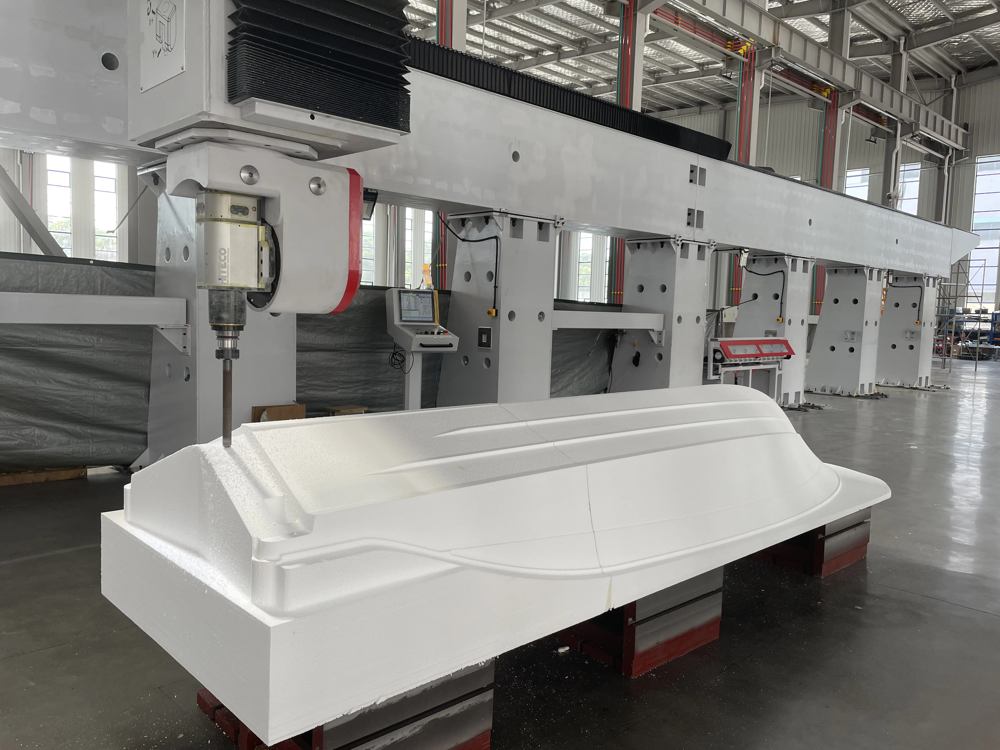 Large 5 Axis CNC Router for Foam Boat Plug Wood Deck Mold Making
