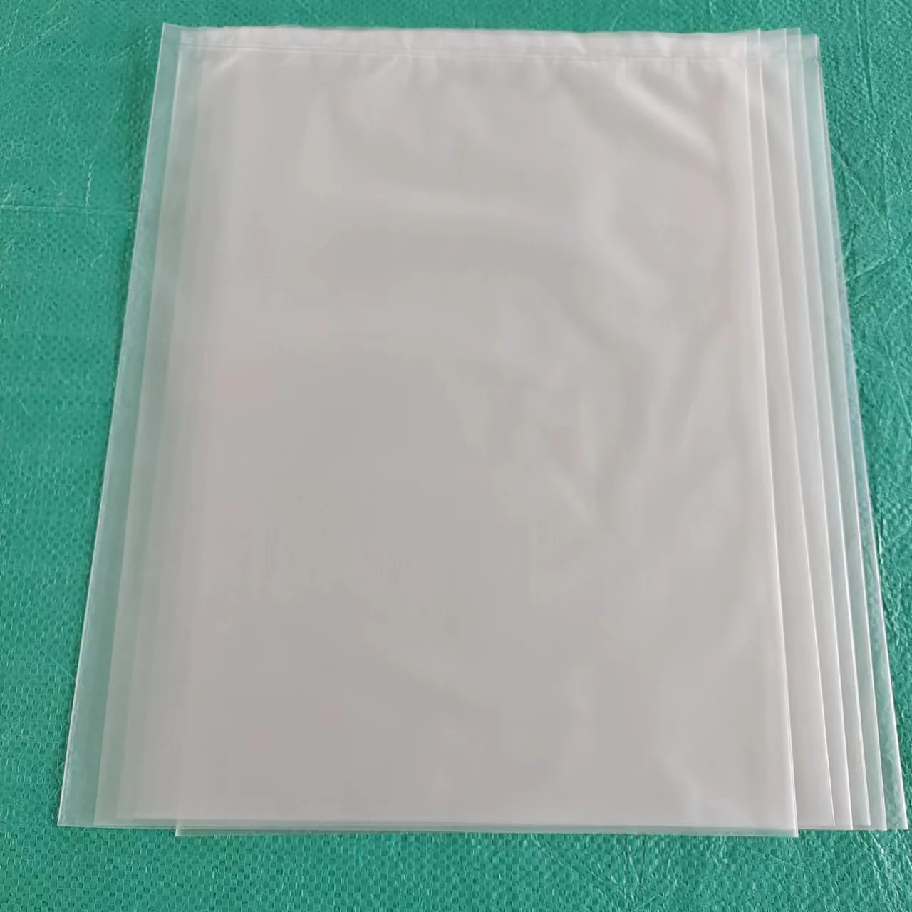 China Factory 3 Layers Extruded Ffs Film Roll For Heavy Duty Sacks ...